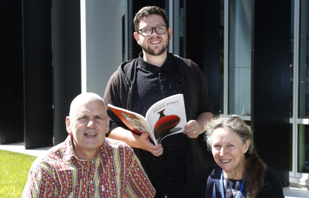 Research Award for Neil Grant exhibition and publications 2021 - Otago ...